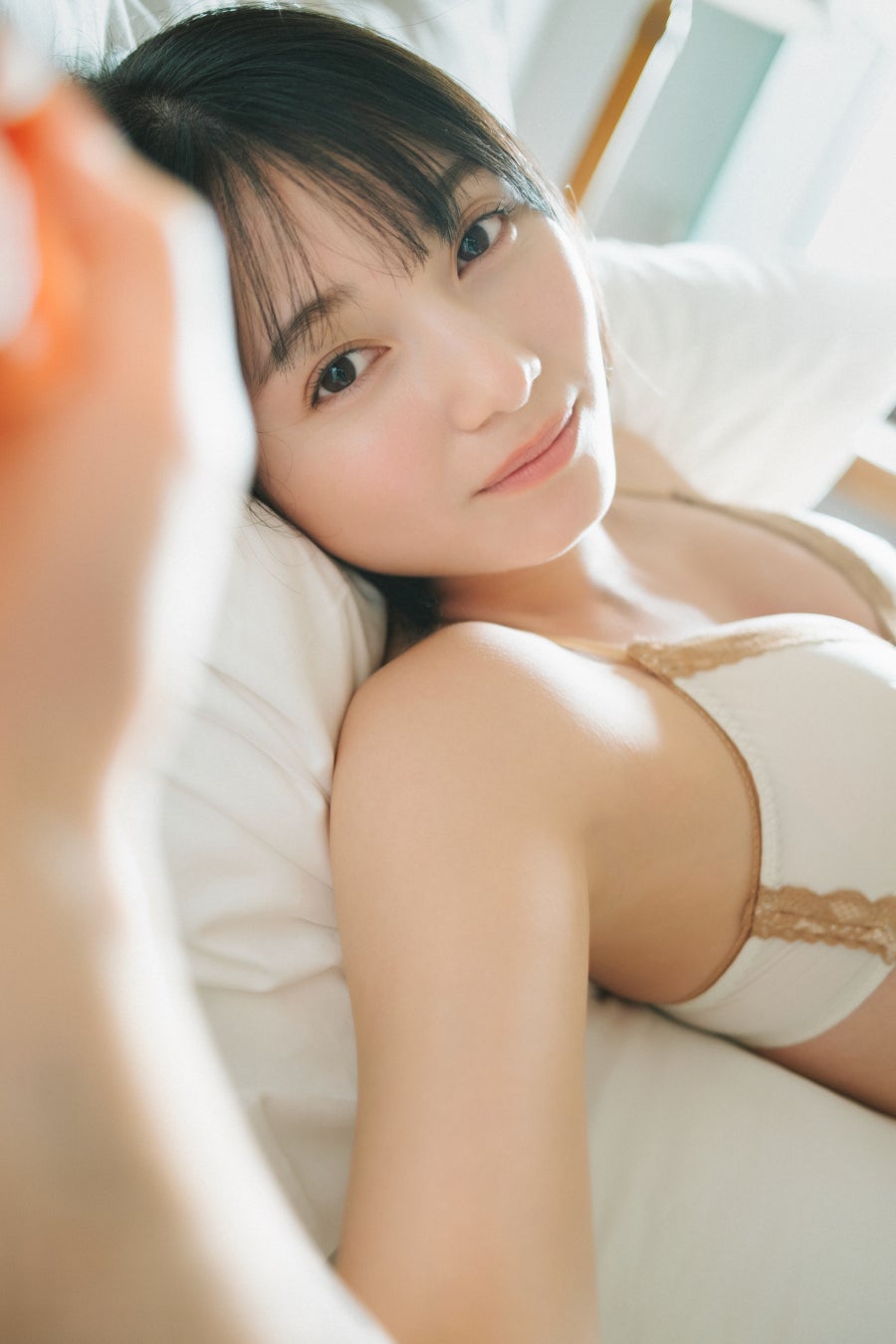 「アイドル史上最高傑作」熊澤風花、スリランカで魅せる大人の色気！2nd写真集が誕生日に発売 | 公募/コンテスト/コンペ情報なら「Koubo」